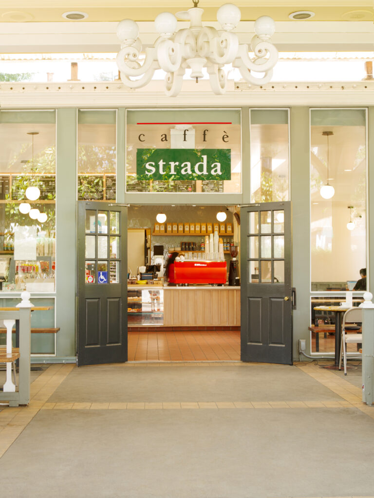 Caffé Strada - Sidell Pakravan Architects